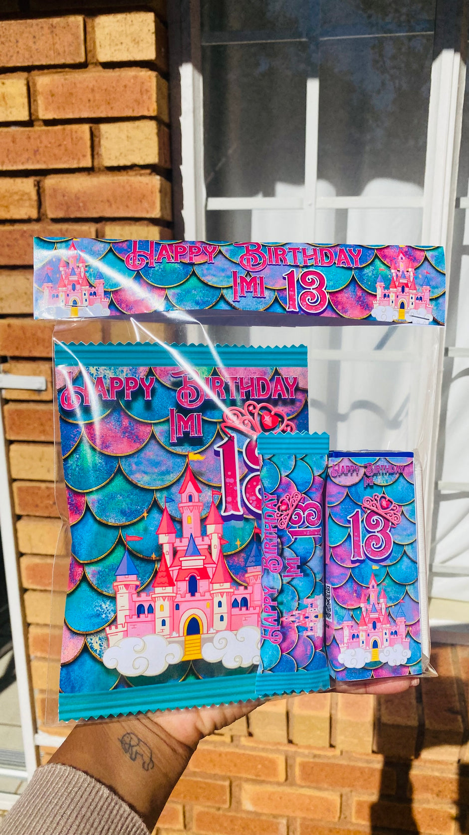 The Crafty Mommy | Personalized Party Packs, UVDTF gifts & labels SA